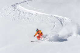Learn the Correct Skiing Technique for Better Performance